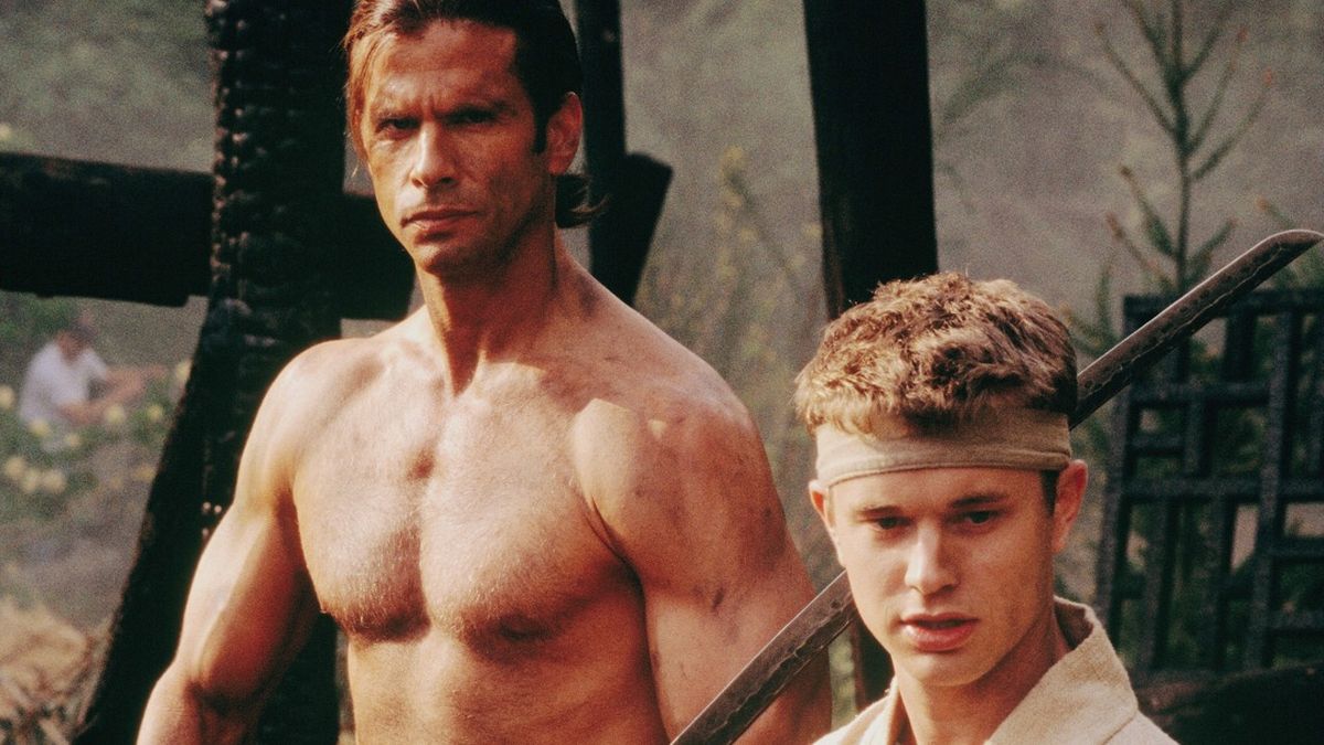L'Invincible - Série (2000) - SensCritique
