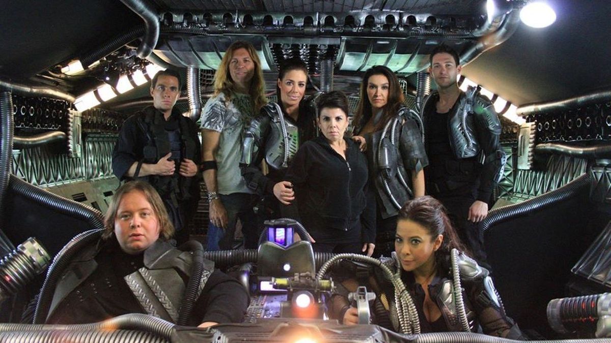 Starship : Rising - Film DTV (direct-to-video) (2014) - SensCritique