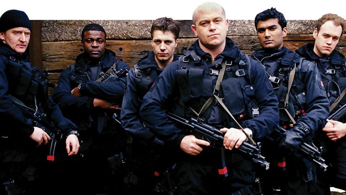 Ultimate Force - Série (2002) - SensCritique
