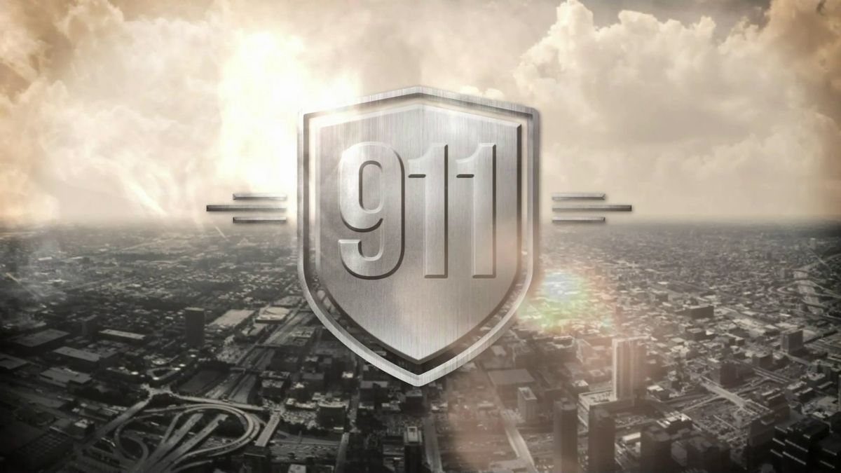 911 - Série (2015) - SensCritique
