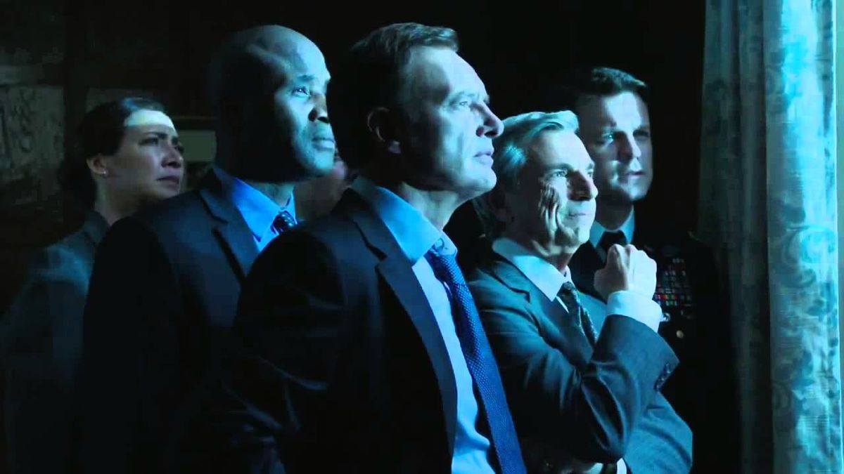 Exploding Sun - Série (2013) - SensCritique