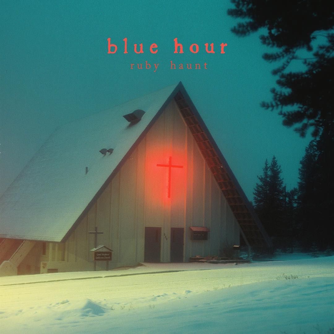 Blue Hour - Ruby Haunt - SensCritique