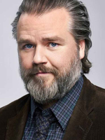 Tyler Labine - SensCritique