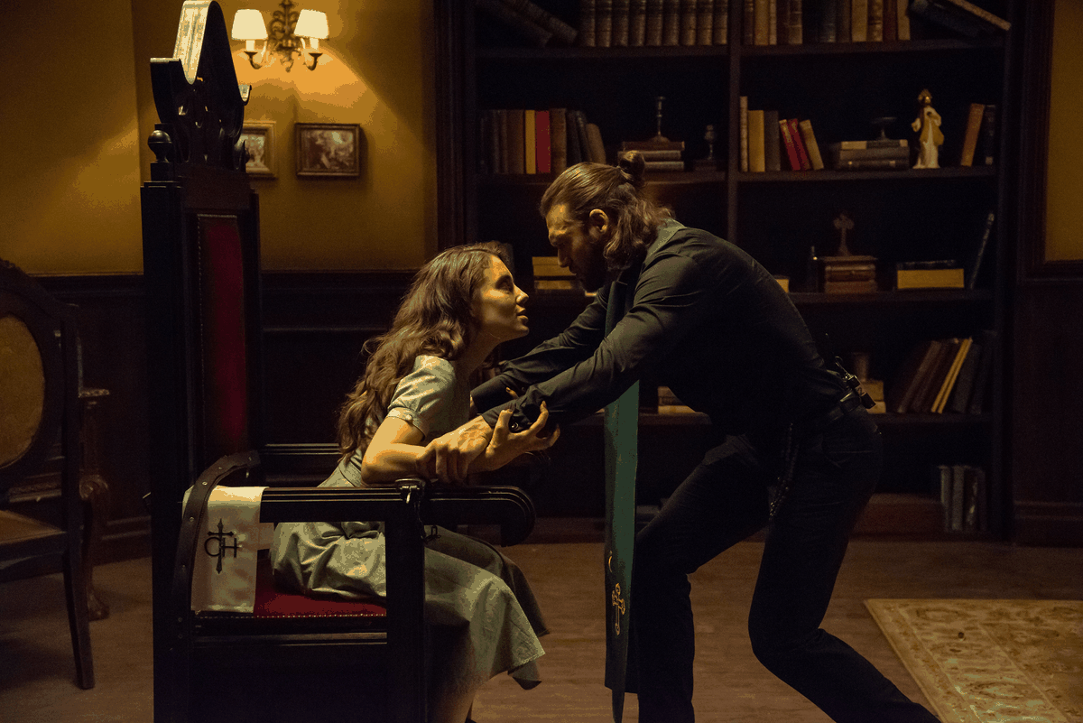 The Devil's Hour - Film (2019) - SensCritique