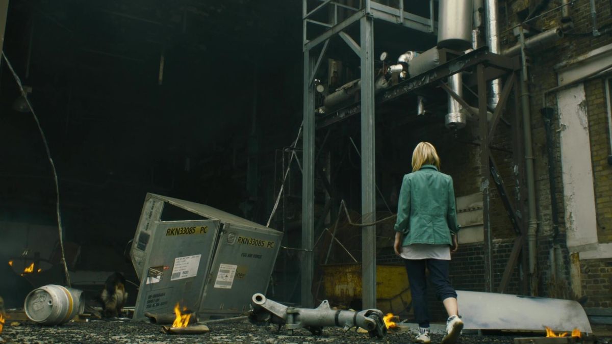 Storage 24 - Film (2012) - SensCritique