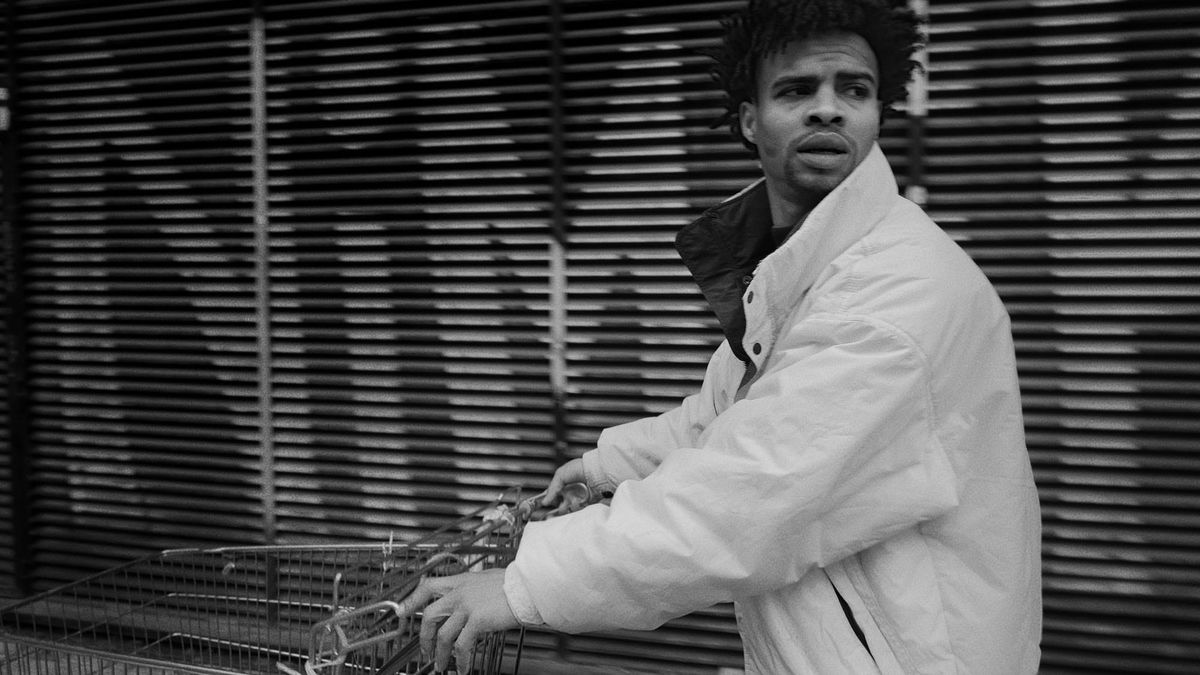 Dans les rues de Barcelone - Documentaire (2018) - SensCritique