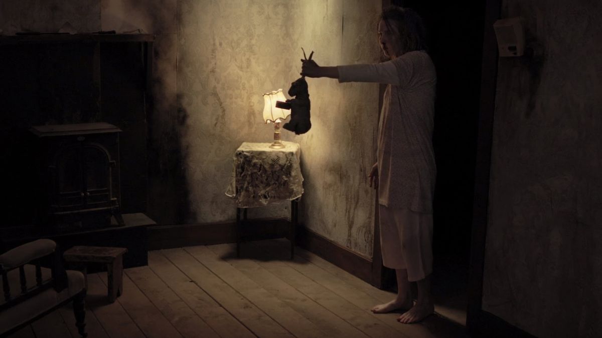 Caveat - Film (2021) - SensCritique