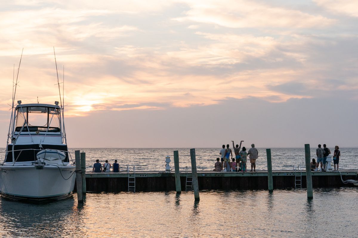 Fire Island - Film (2022) - SensCritique