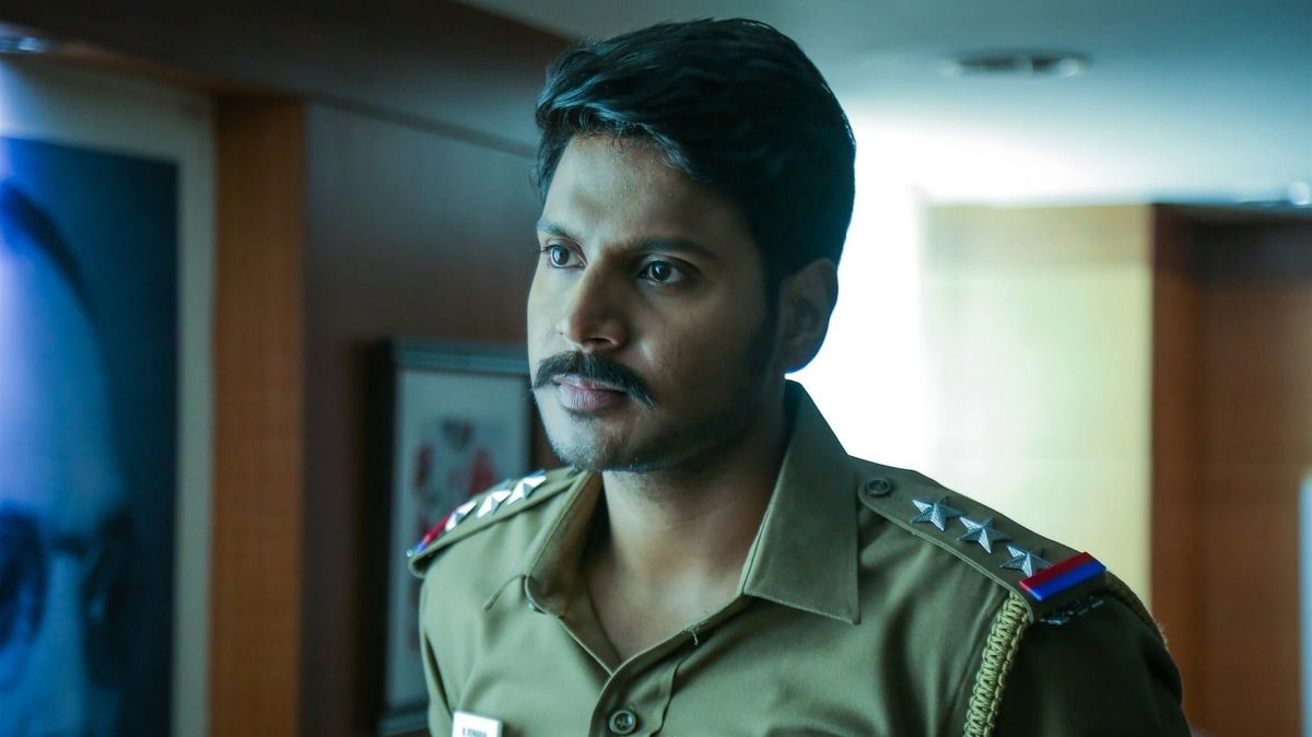 Maayavan - Film - SensCritique