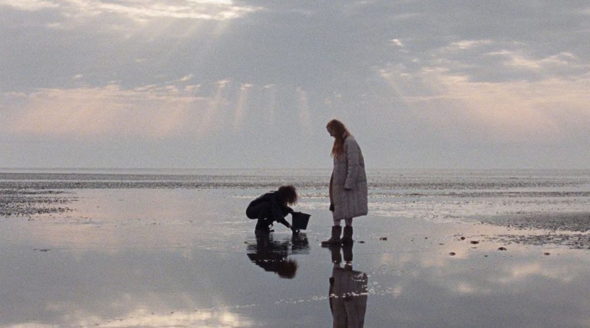 Splendid Isolation - Film (2022) - SensCritique