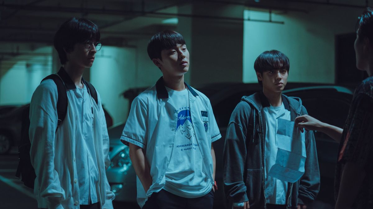 Avis sur la série Fragile Héros fragile (2022) - Fragile