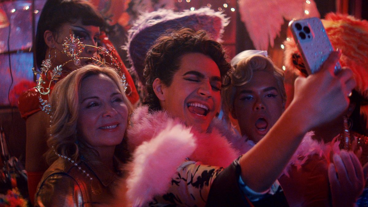 Glamorous - Série (2023) - SensCritique