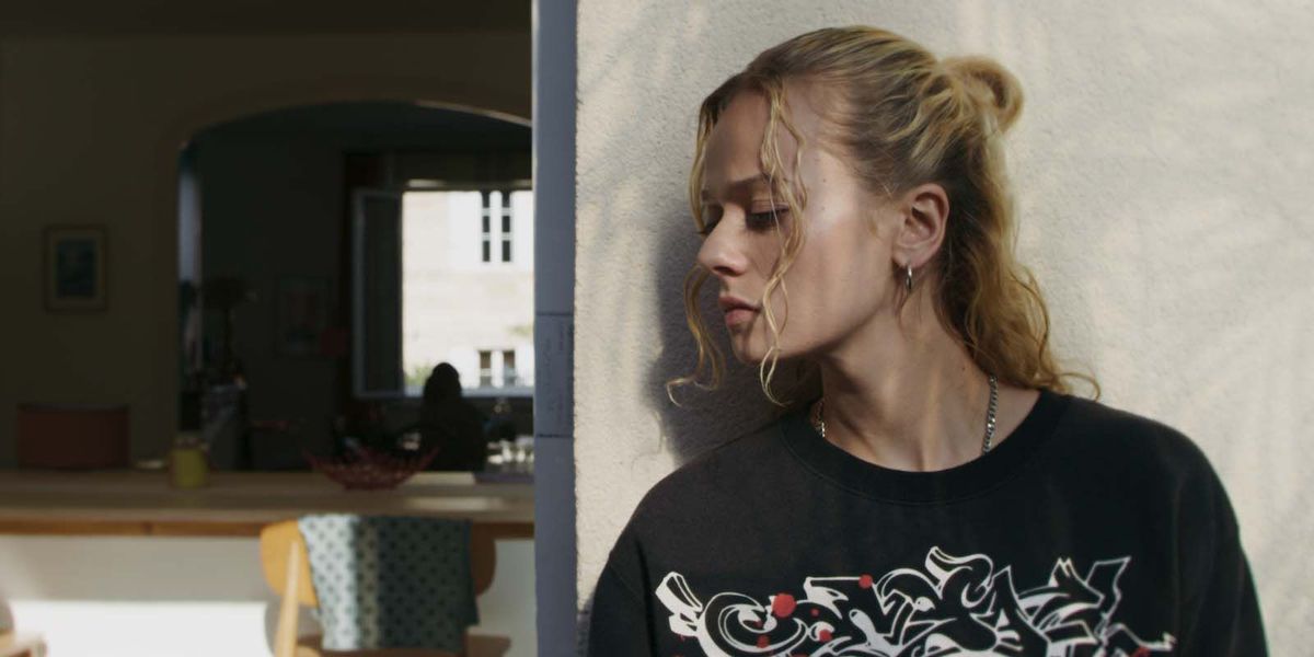 Avis sur la série Bonjour, L'intruse (2025) - Bonjour, par misteryo15