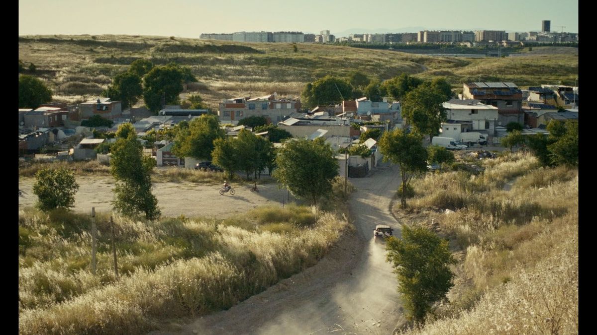 Ciudad sin sueño - Film (2025) - SensCritique